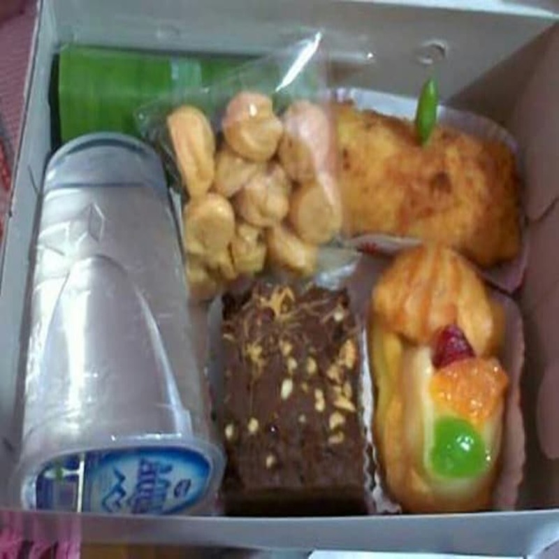 Snack Box Paket A | Lin's Cake | e-Order